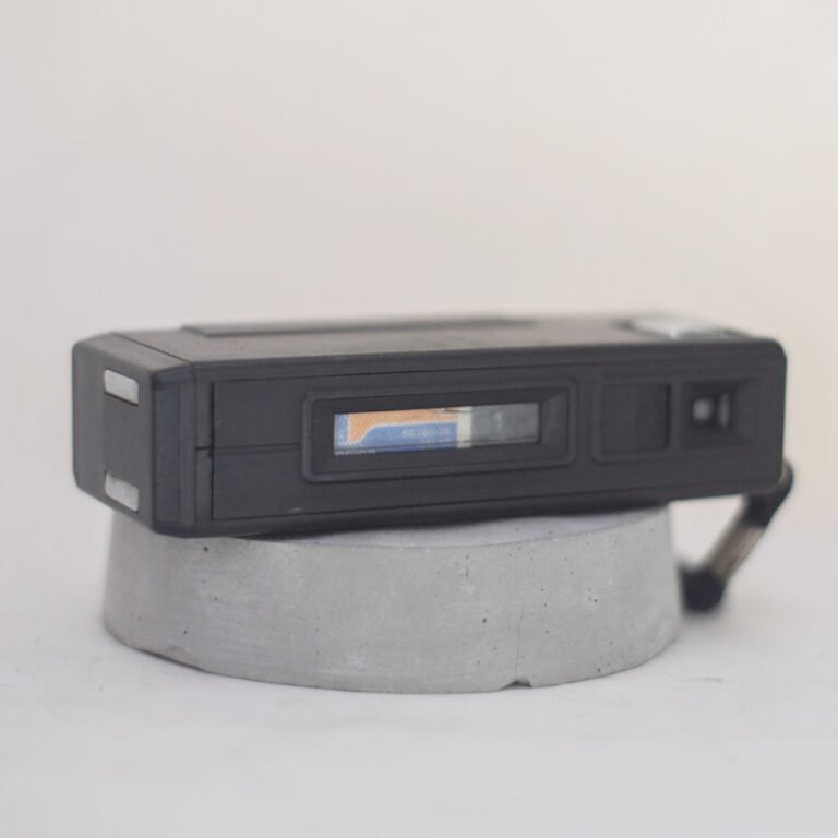 110 Hotshot 28mm Camera - Vintage and Antique Cameras for sale in India