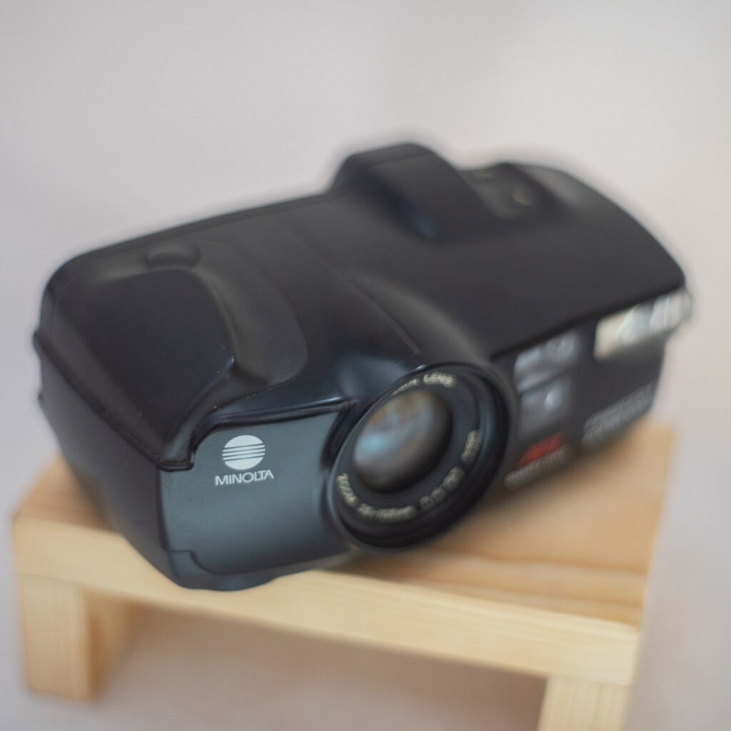 110 Hotshot 28mm Camera - Vintage and Antique Cameras for sale in India