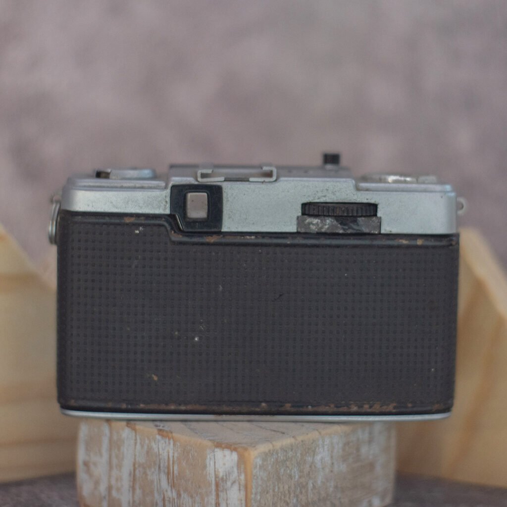 Olympus Pen 35mm Half Frame Film Vintage Camera - Vintage and Antique ...