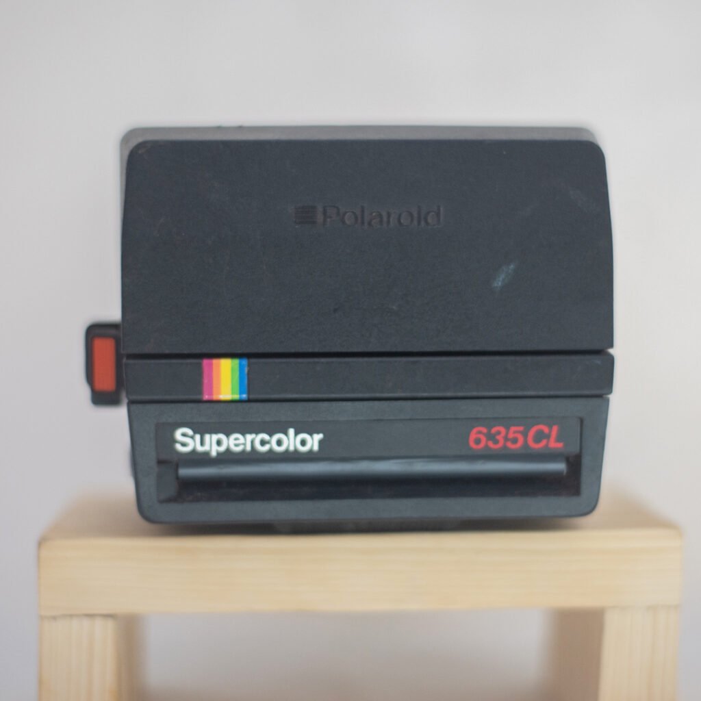 Polaroid 635CL Supercolor Vintage Camera - Vintage and Antique Cameras ...