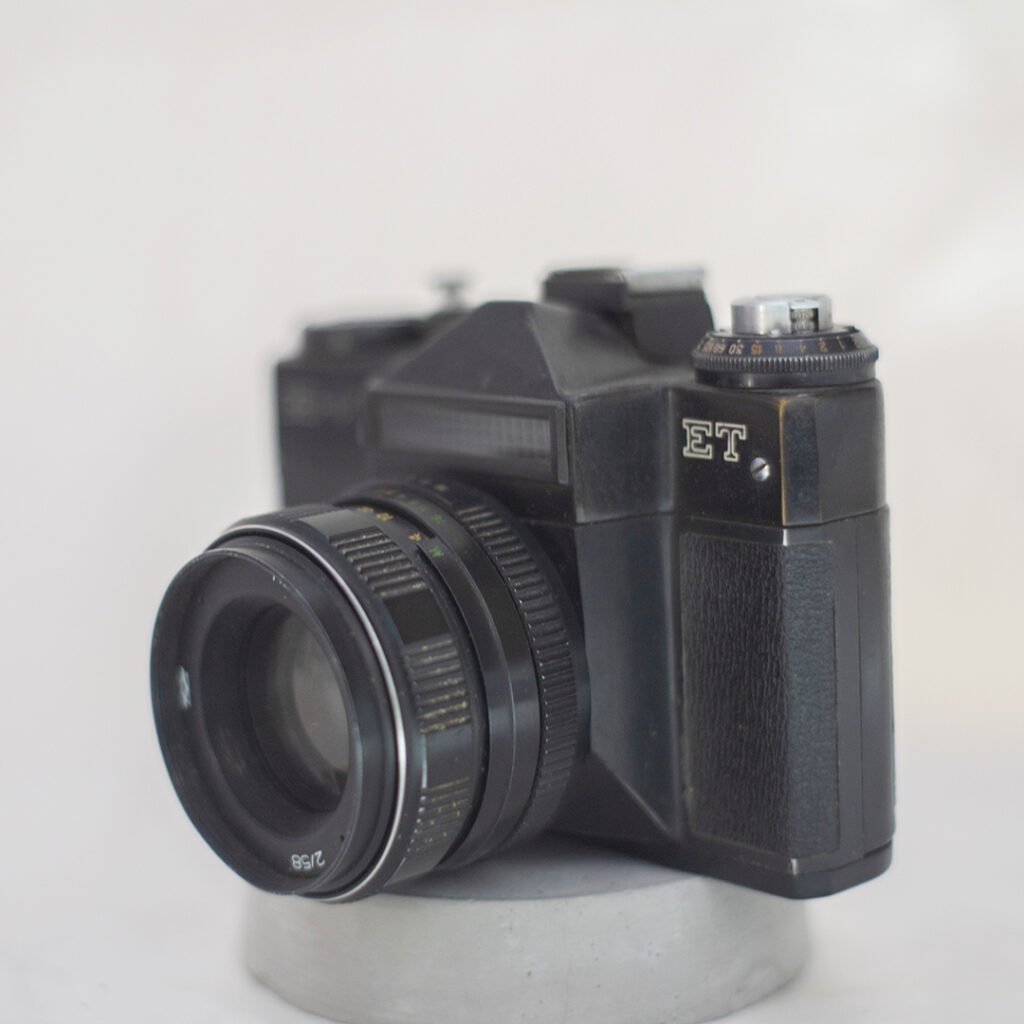 Zenit ET 35mm Vintage Camera - Vintage and Antique Cameras for sale in ...
