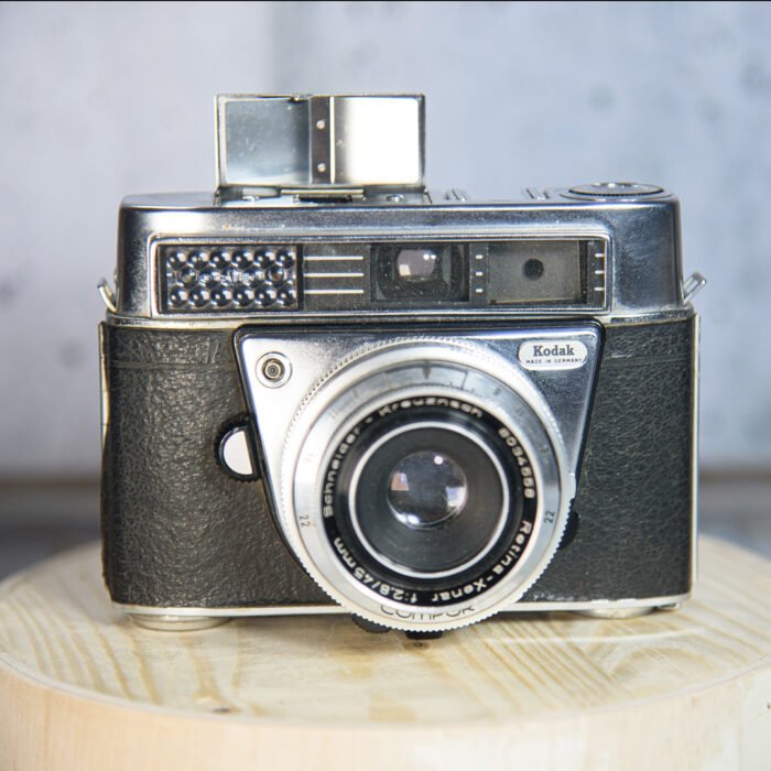 Vintage & Antique Cameras for sale India - VintageCameras.in