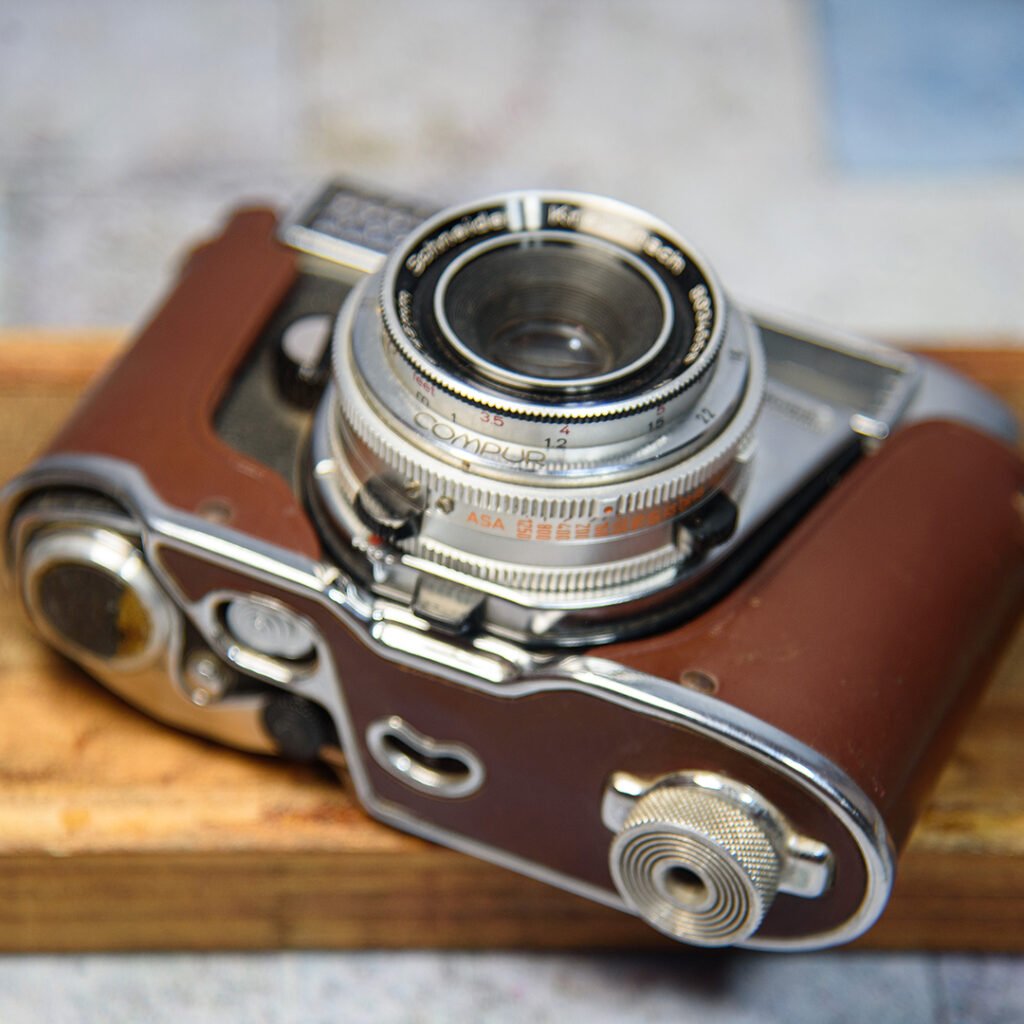Vintage & Antique Cameras for sale India - VintageCameras.in