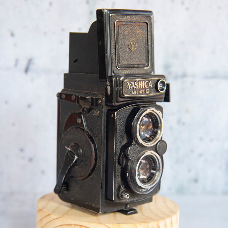 Yashica Mat 124 G Vintage Camera - Vintage and Antique Cameras for sale ...