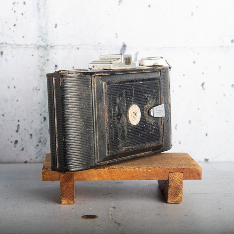 Agfa Billy Foldable Vintage Camera - Vintage and Antique Cameras for ...
