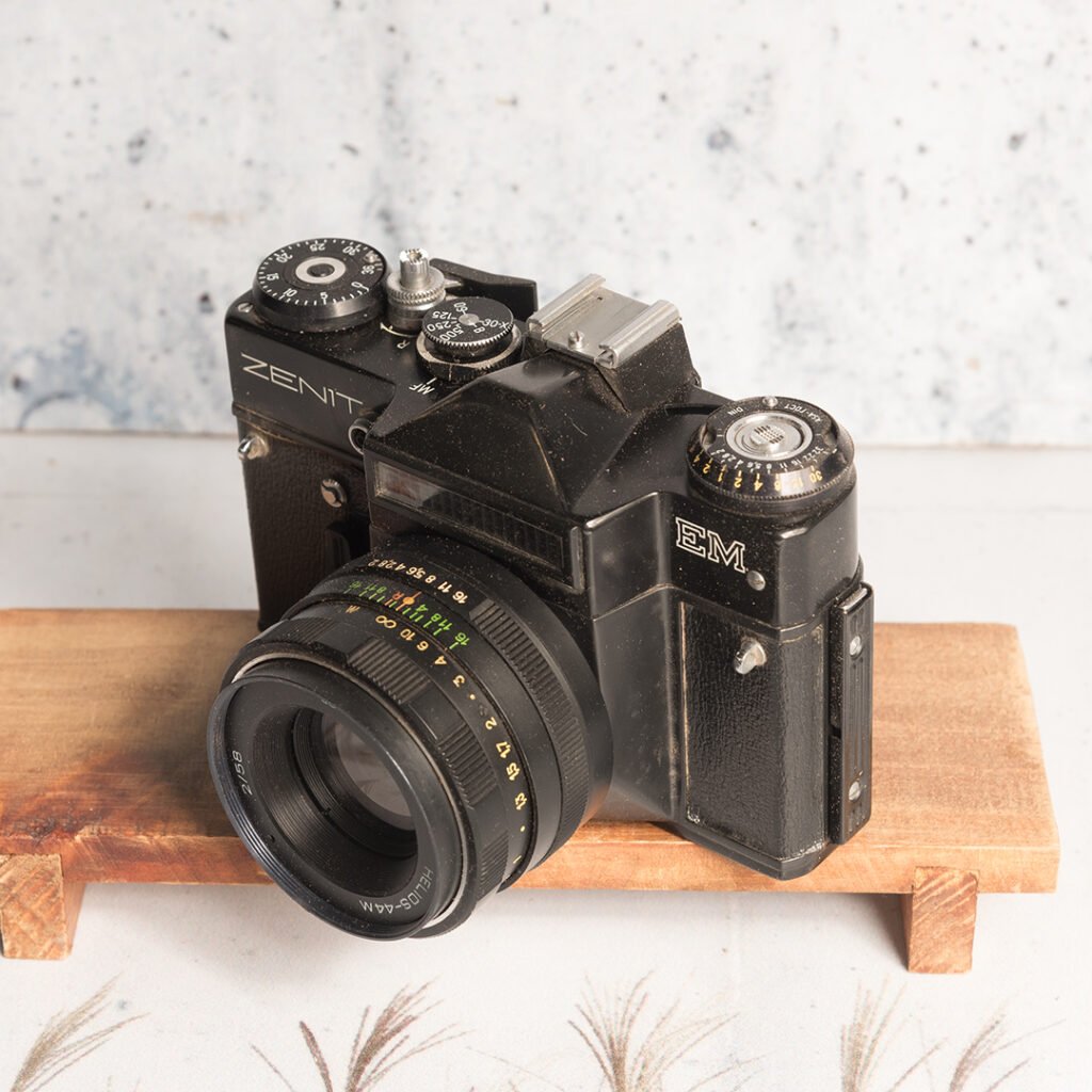 Zenit EM Russian SLR Vintage Camera - Vintage and Antique Cameras for ...