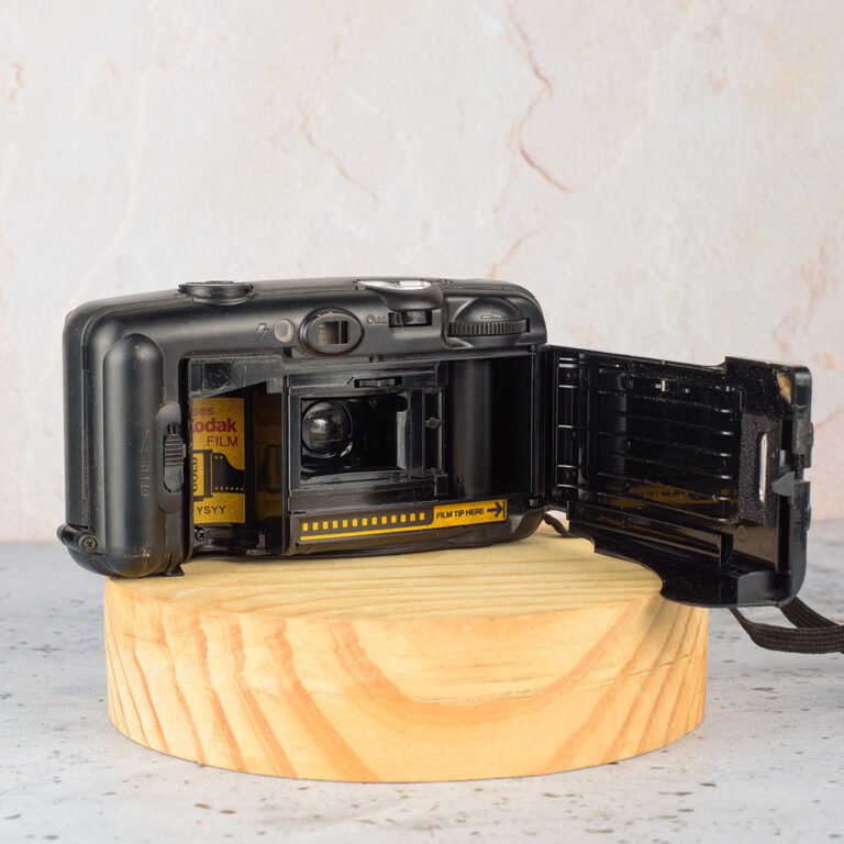 Kodak KB 10 35mm Point & Shoot Film Camera - Vintage and Antique ...