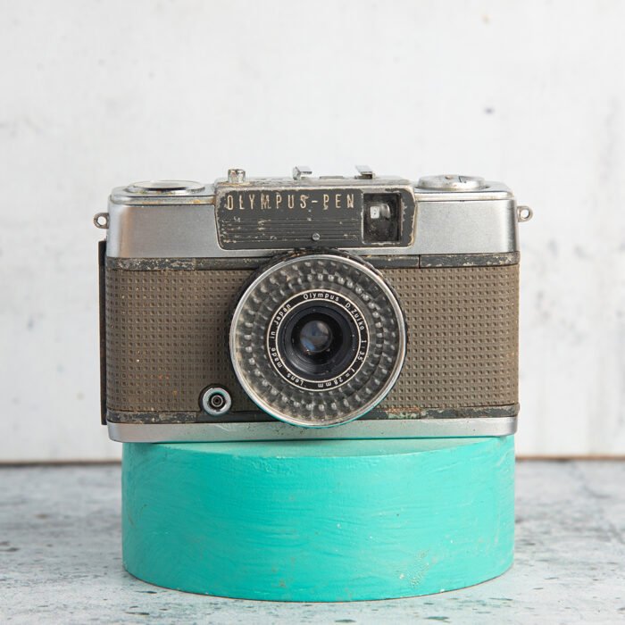 Olympus Pen 35mm Half Frame Film Camera - Vintage and Antique Cameras ...