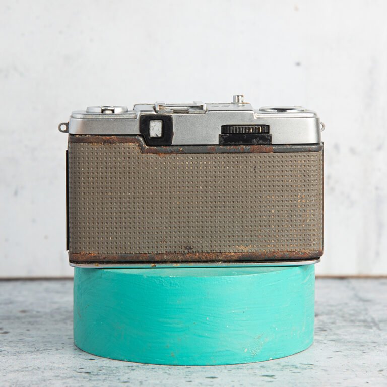 Olympus Pen 35mm Half Frame Film Camera - Vintage and Antique Cameras ...