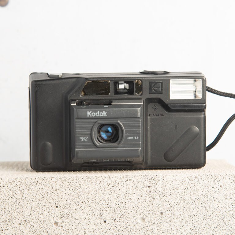 Kodak Kroma 35 MM Vintage Camera - Vintage and Antique Cameras for sale ...