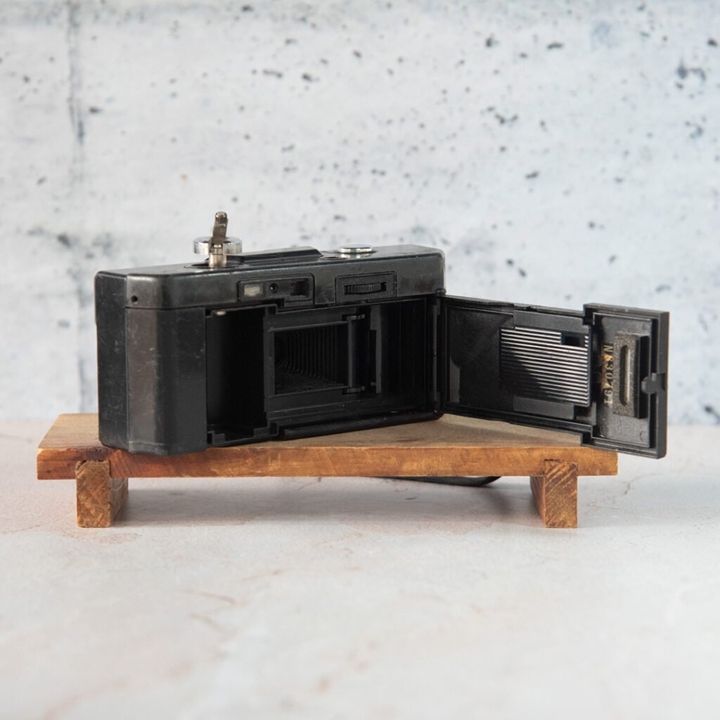Premier PC-200 Vintage Camera - Vintage and Antique Cameras for sale in ...