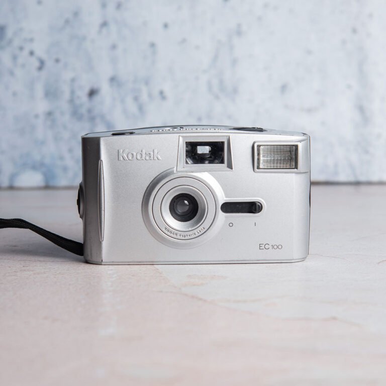 Kodak EC 100 35mm Point and shoot Camera - Vintage and Antique Cameras ...