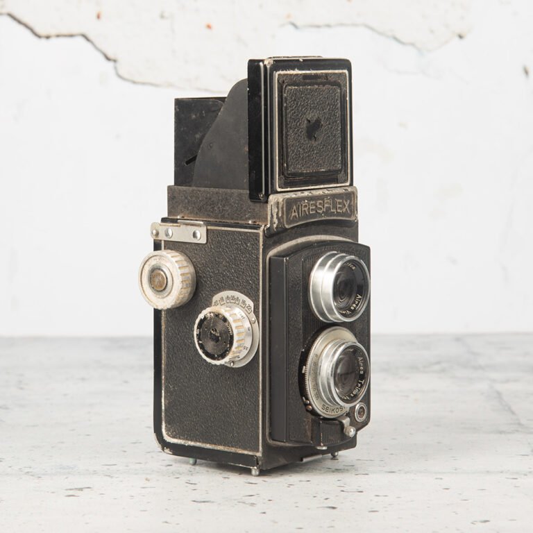 Airesflex 120 TLR Vintage Camera - Vintage and Antique Cameras for sale ...