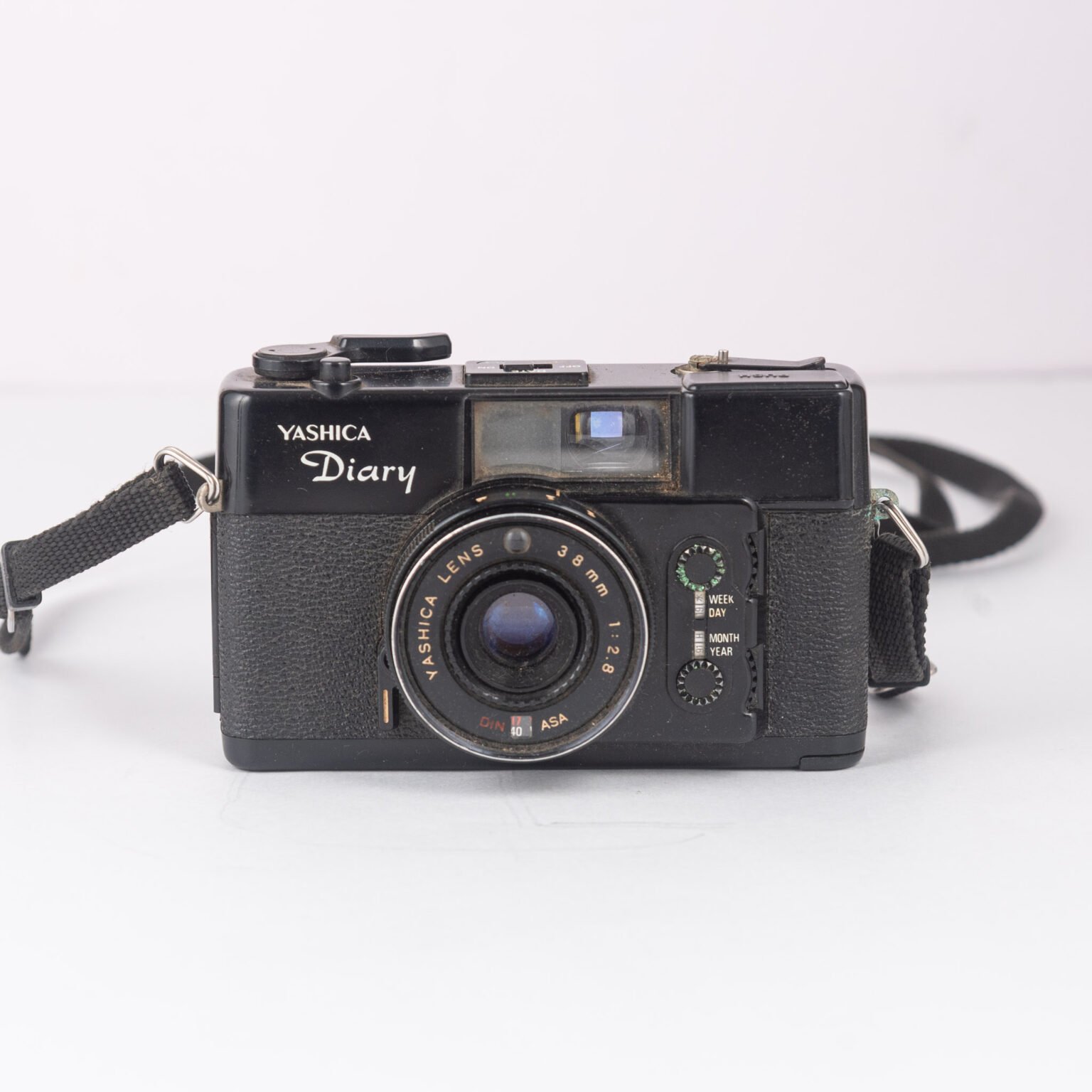 Yashica Diary 35mm Vintage Camera - Vintage and Antique Cameras for ...